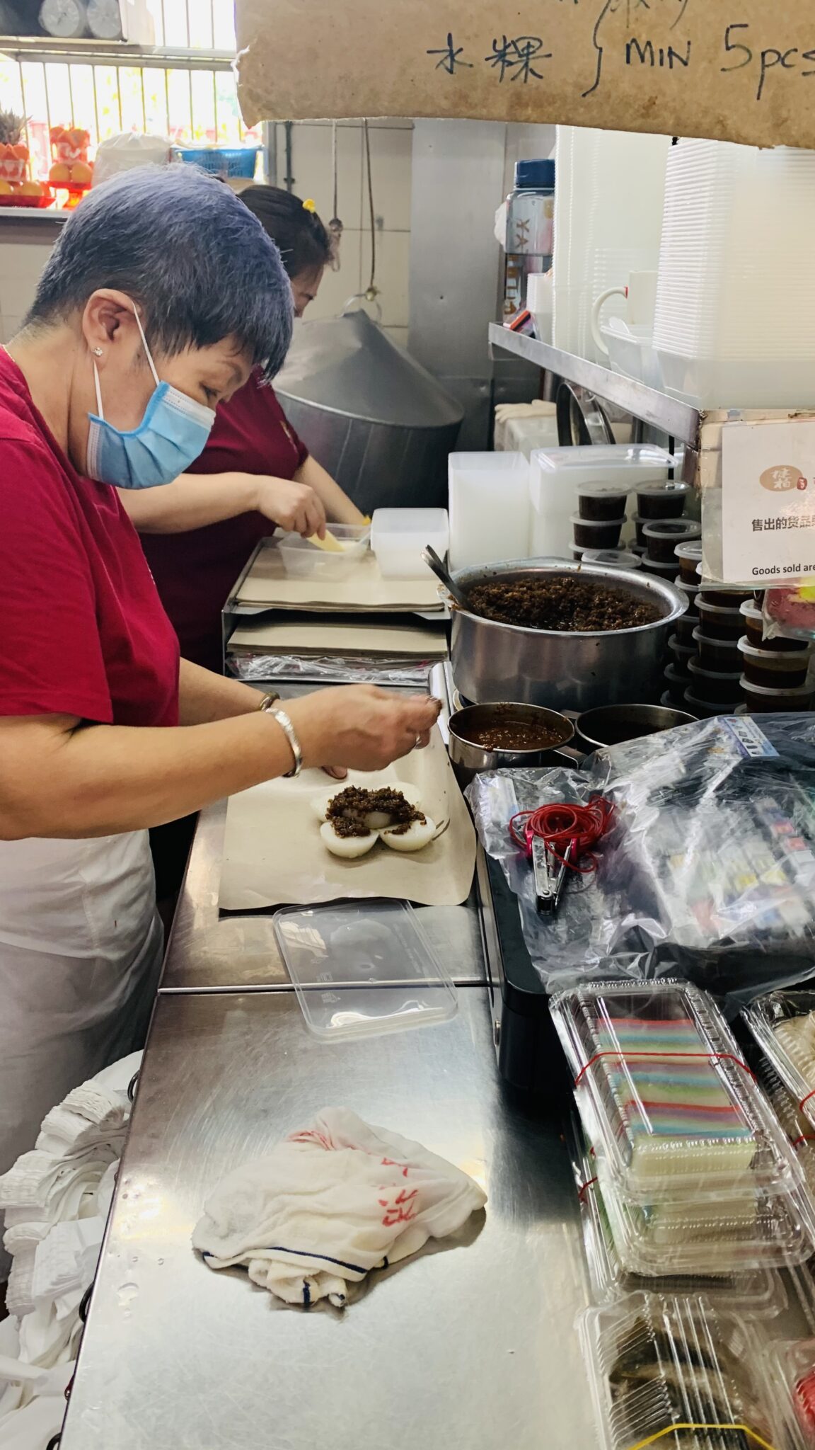 The Ultimate Hawker Food Michelin Guide: Jian Bo Shui Kueh - tdmag.sg